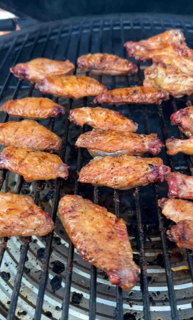 Crispy Garlic Parmesan Chicken Wings: The Ultimate Big Green Egg Recipe ...